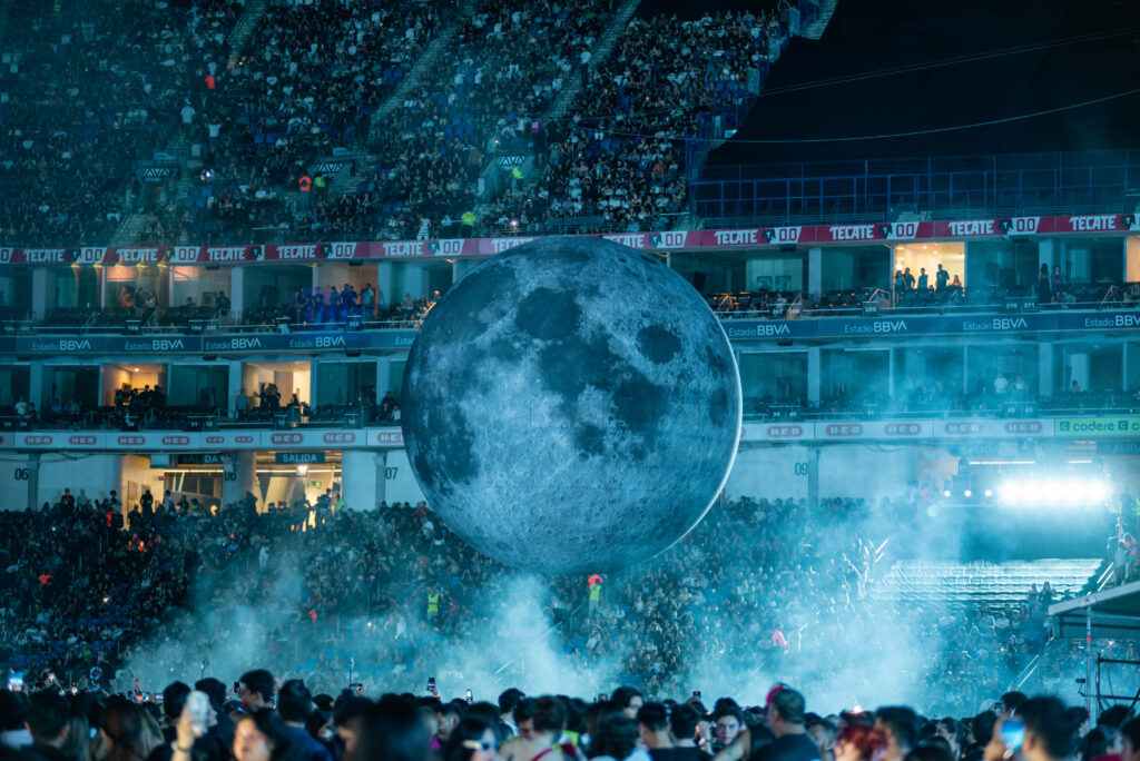 Éramos 55 mil personas cantando desde «Take My Breath» a «Sacrifice ...